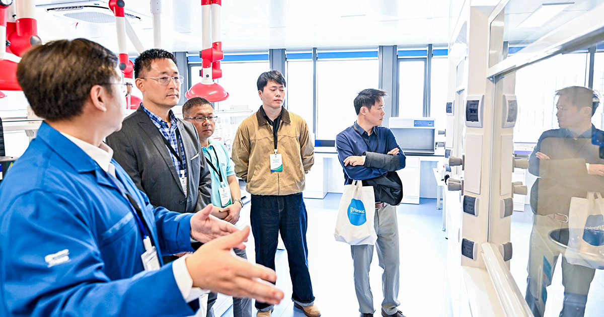 Inauguration of new specialty chemicals laboratory in Shanghai